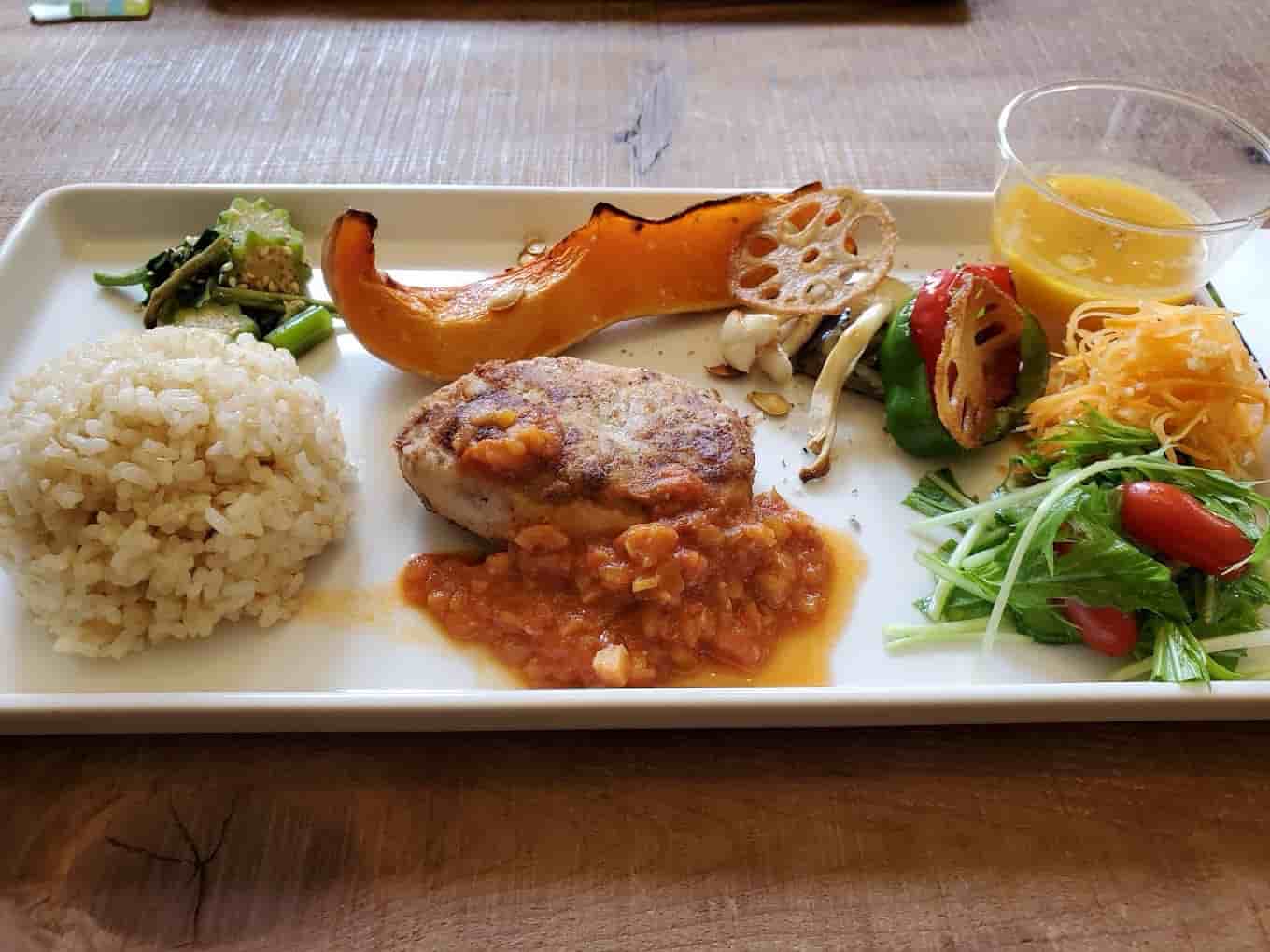 Very Vegey（ベリーベジー）【旧店名】ビオカフェベジベジ｜Leaf Dine